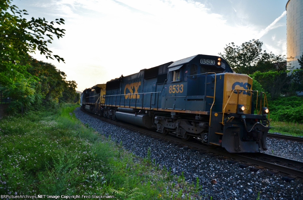 CSX 8533